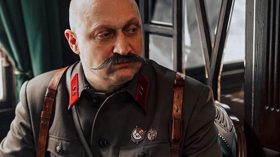 Gosha Kutsenko revealed details of filming the detective "Red Silk" | Известия